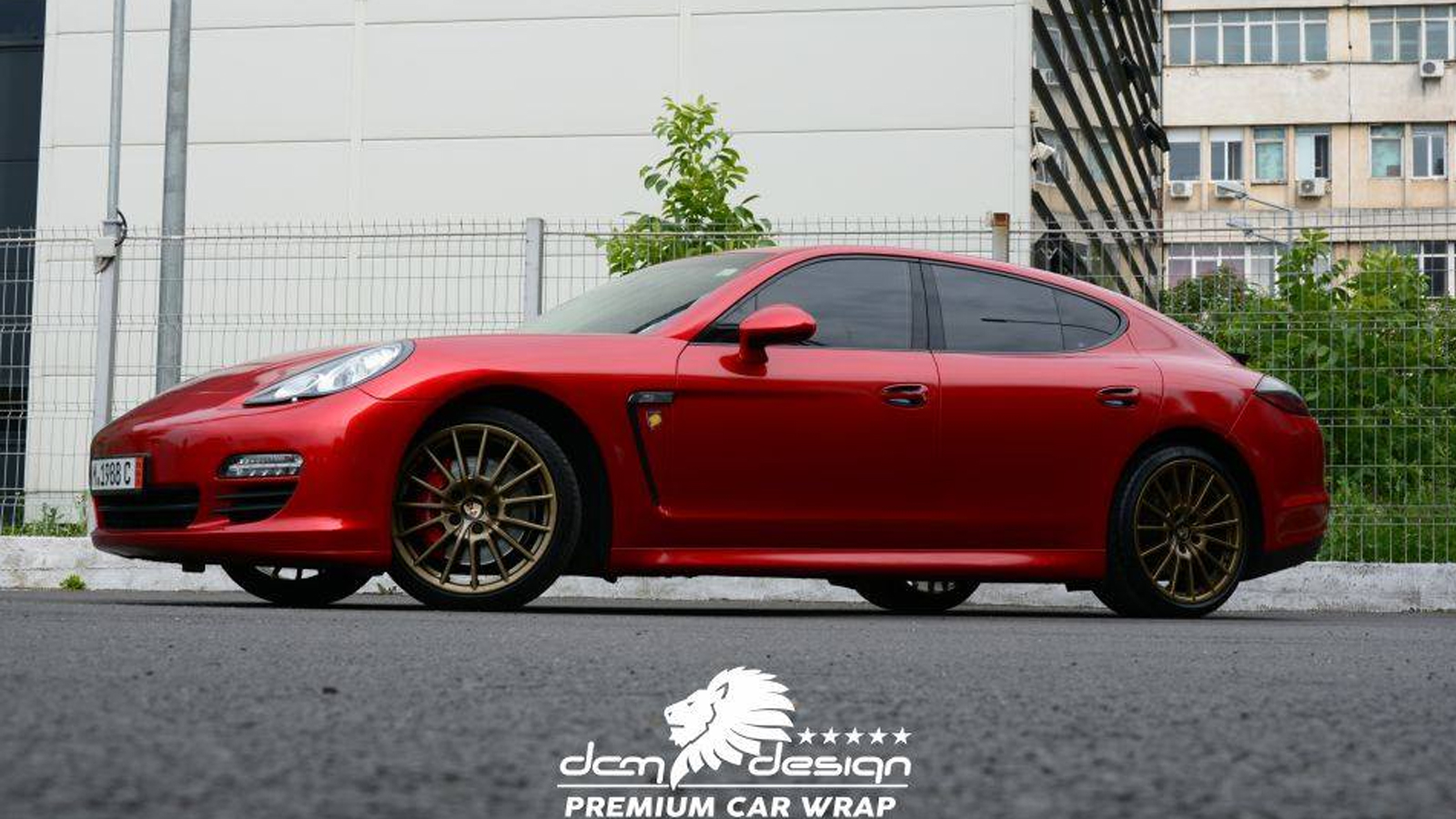 Porsche Panamera Candy Red - DCM Design